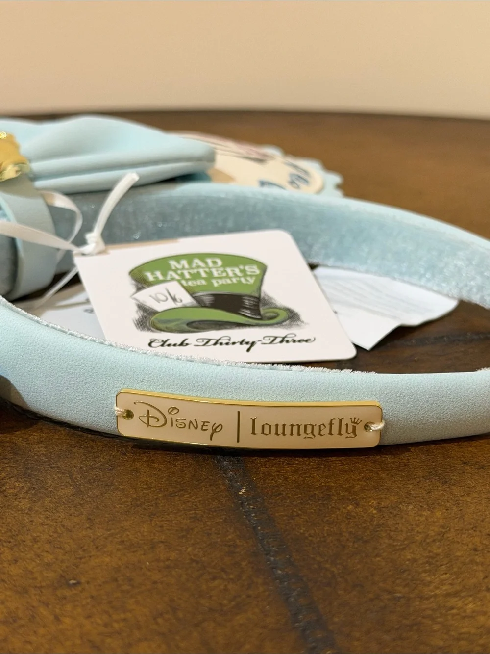 Disney | Accessories | New 226 75th Anniversary Club 33 Alice In ...